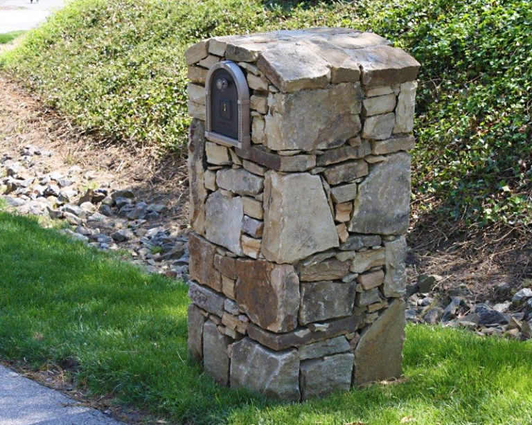 Flagstone Mailbox - Lawn Masters